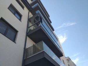 Sistem Inchidere Balcon: 10 Intrebari Frecvente