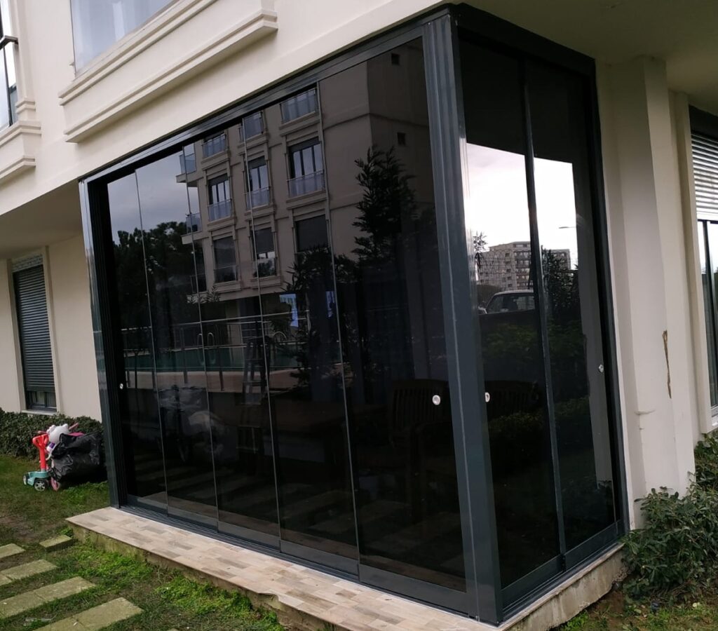 Geamuri Mobile Din Sticla -3 Avantaje Fata De Tamplaria Pvc